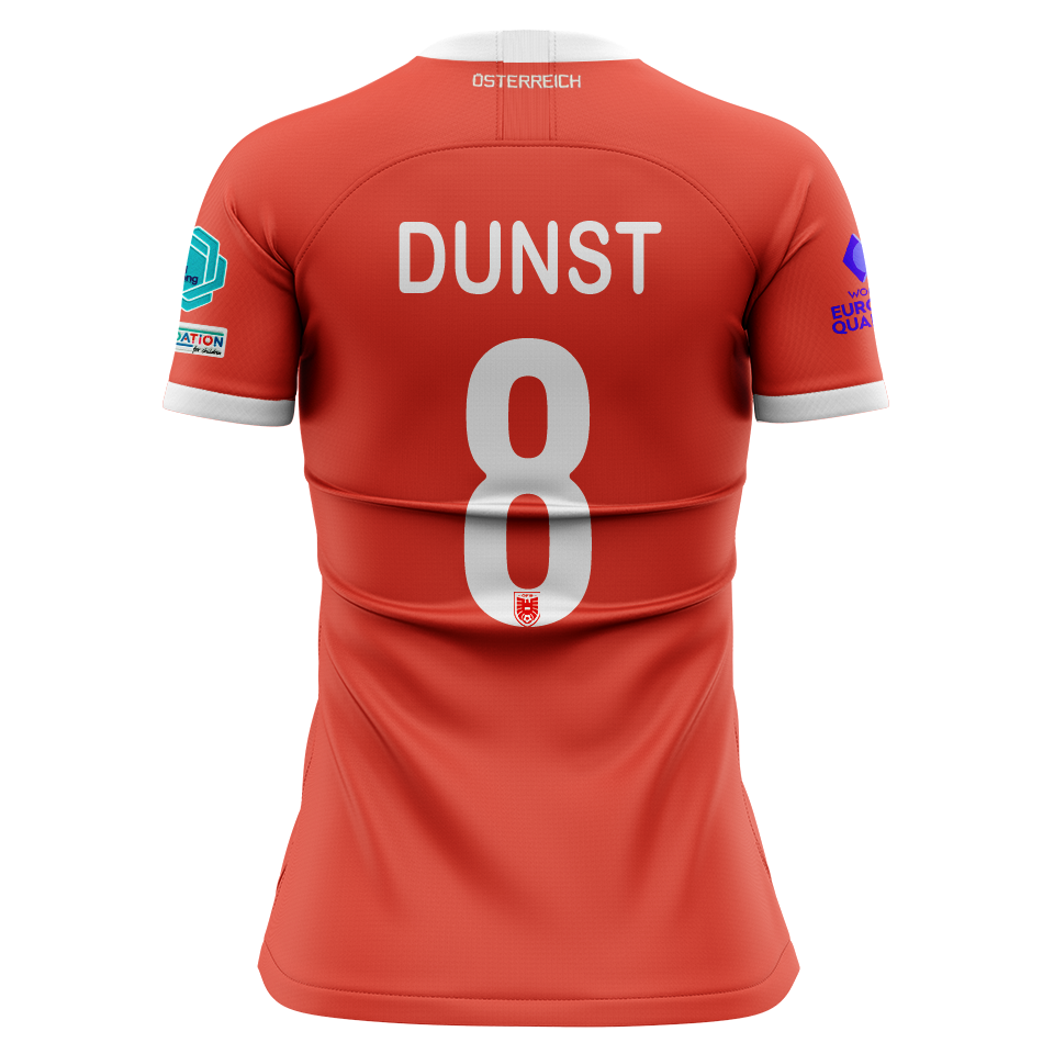 Barbara Dunst | MatchWornShirt